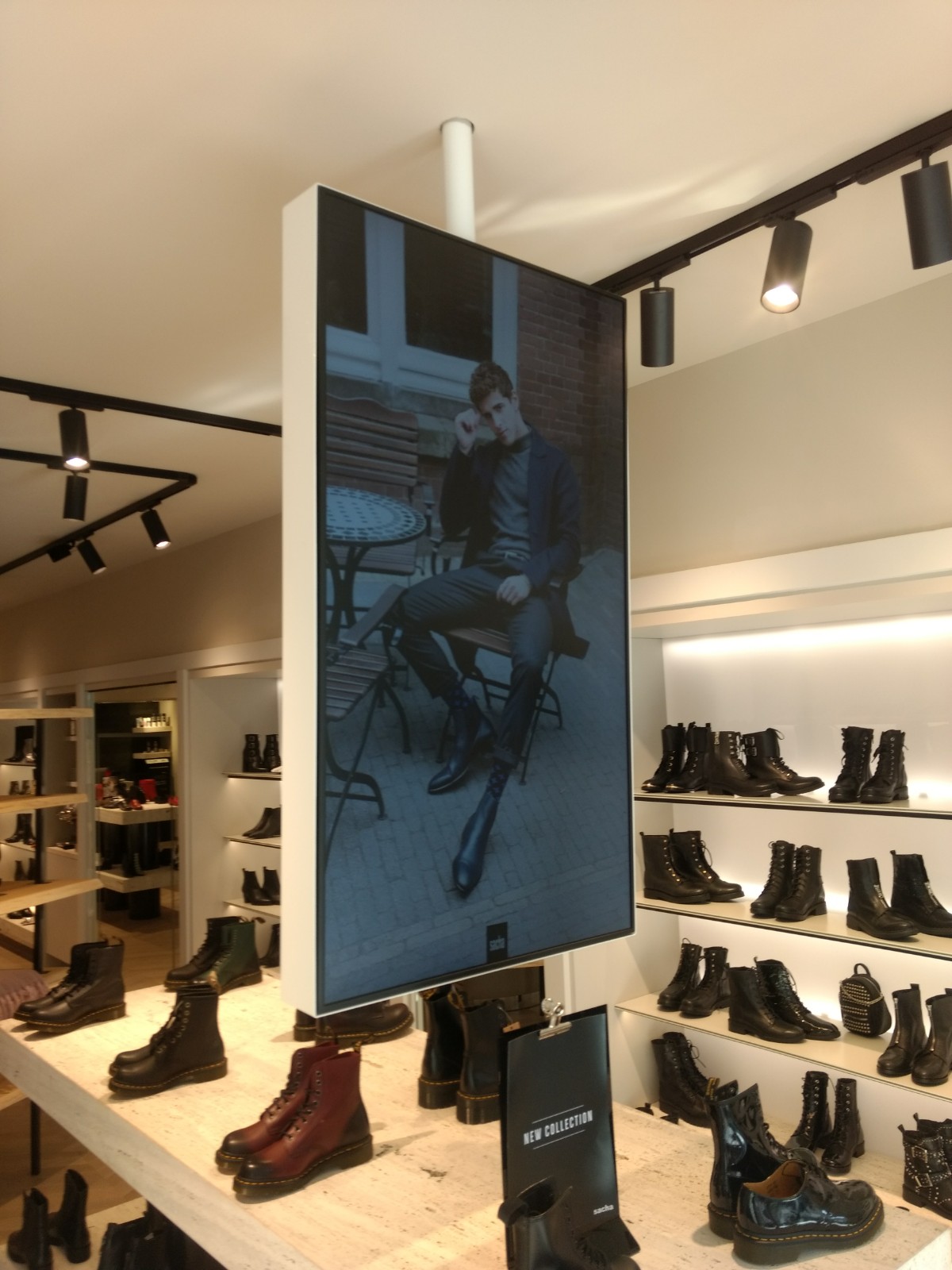 Audipack FPRC : une solution d'intégration verticale des écrans pour l ...